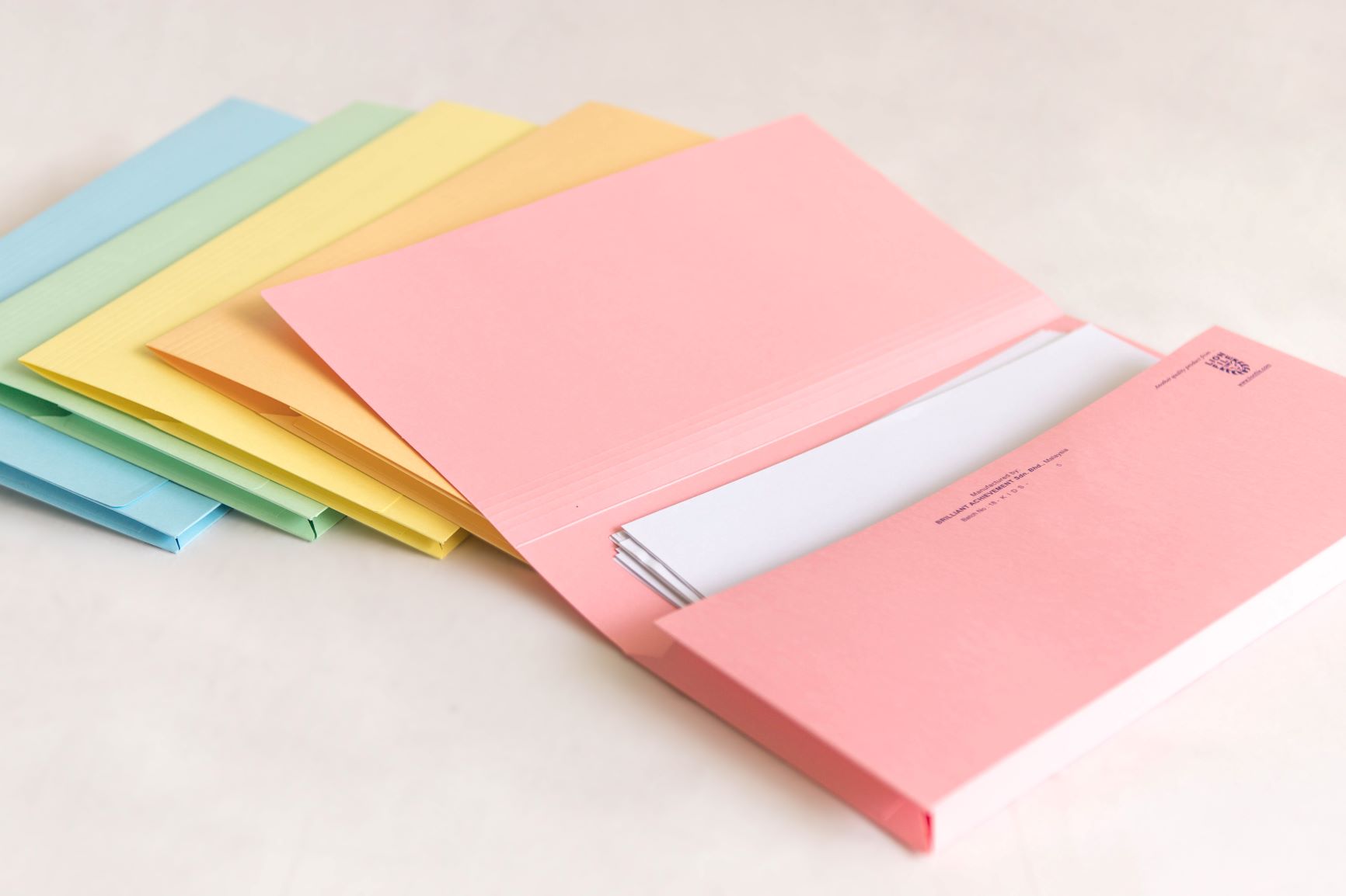 Lion Manila Pocket File MF603 – Sigma Solution Supply